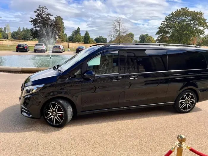 MERCEDES V-CLASS - Premium MPV - 7 Seaters